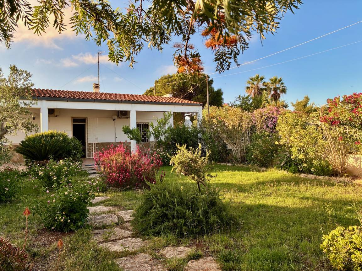 130 M² Villa ∙ 4 Schlafzimmer ∙ 10 Gäste - Porto Cesareo