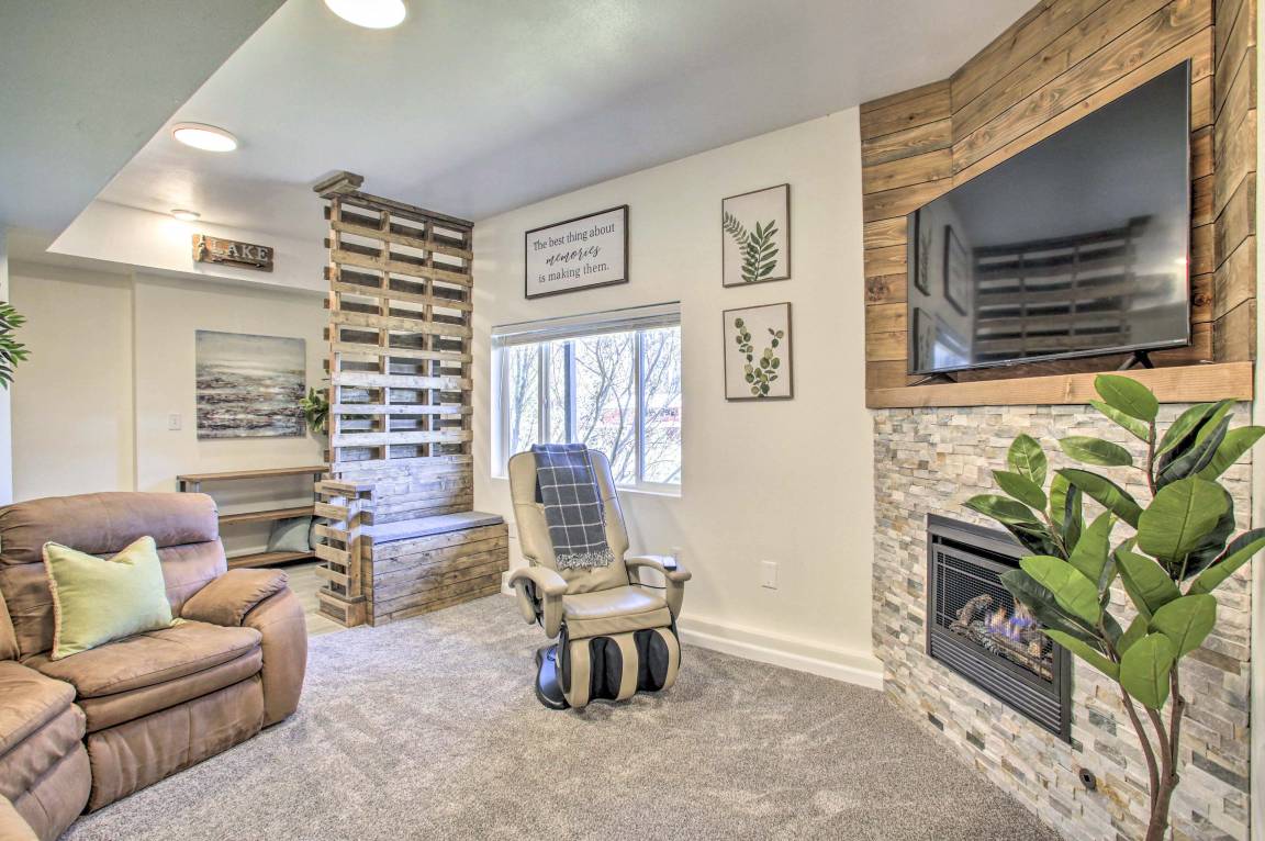111 M² Apartment ∙ 2 Bedrooms ∙ 5 Guests - Riverside State Park, Nine Mile Falls