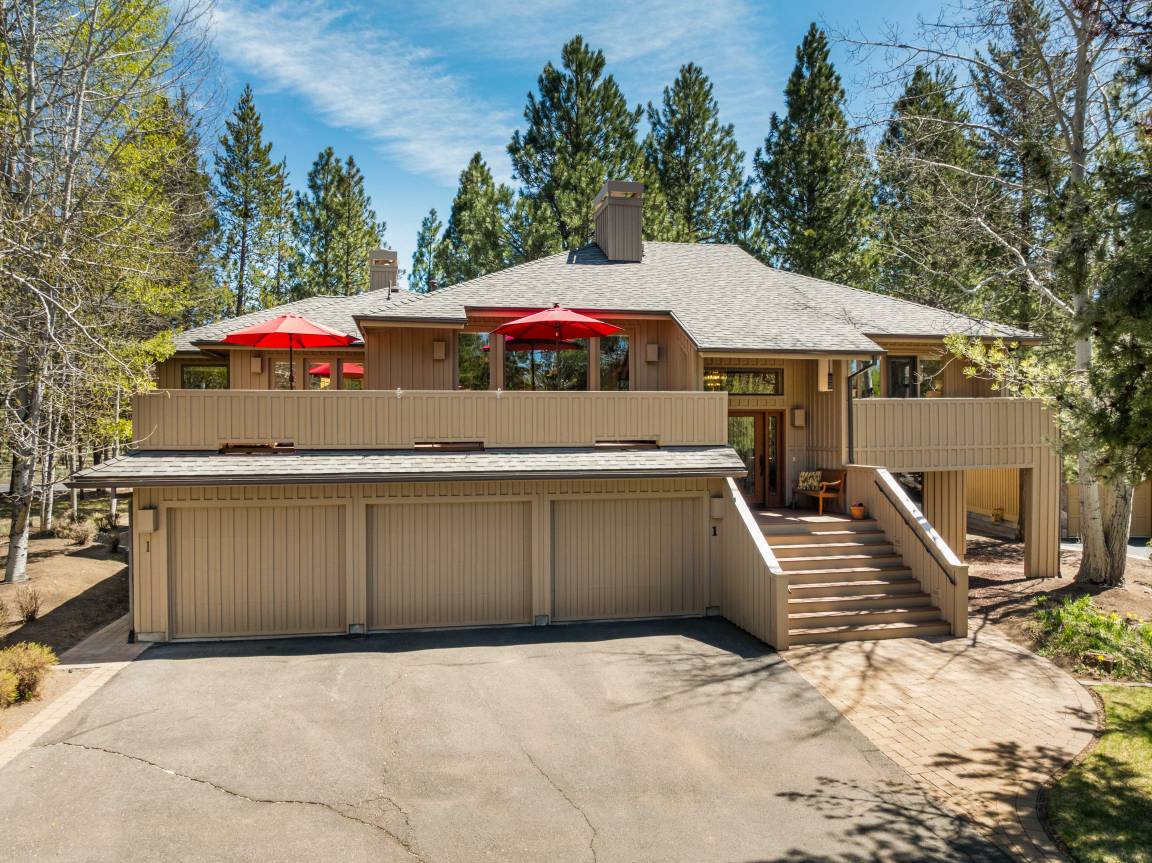 364 M² House ∙ 4 Bedrooms ∙ 10 Guests - Sunriver, OR