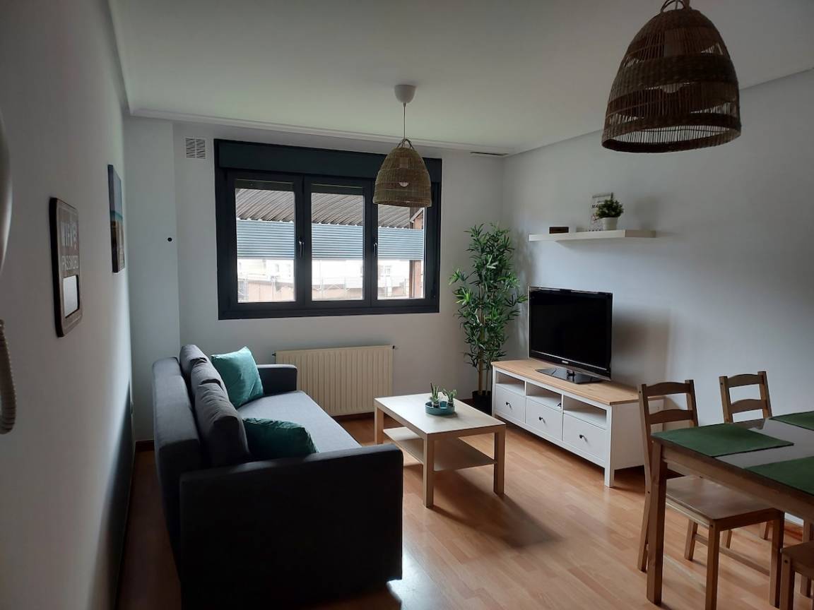 61 M² Apartment ∙ 2 Bedrooms ∙ 4 Guests - Gijón