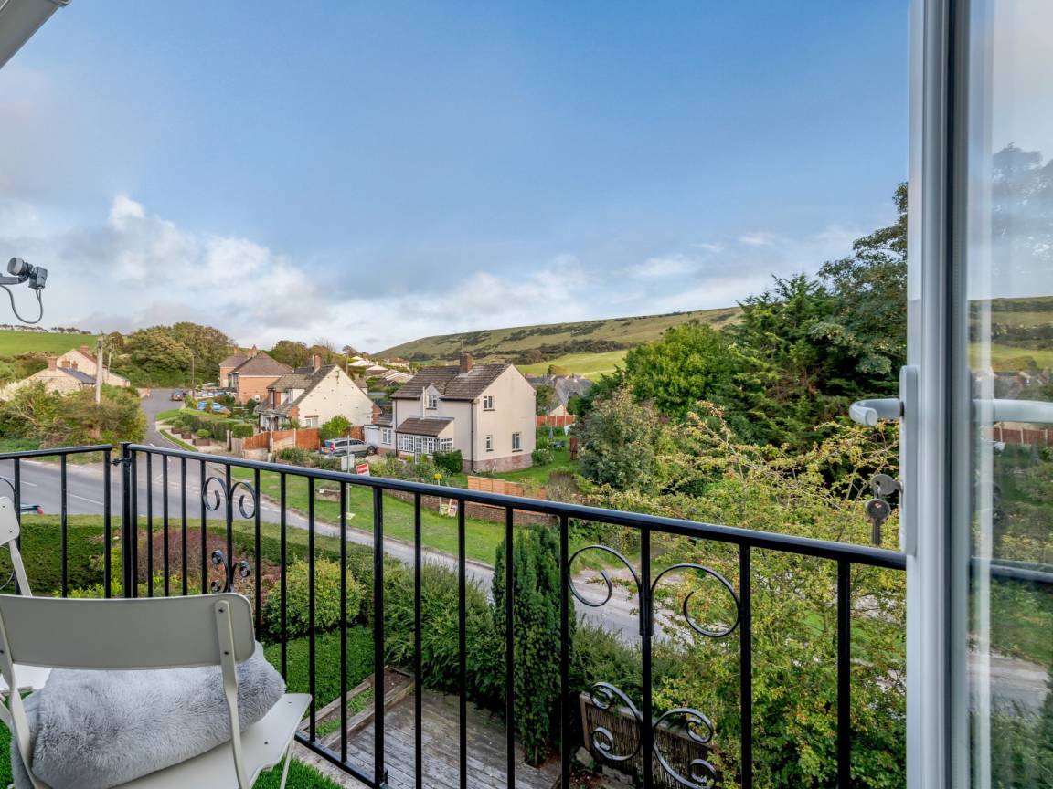 Cottage ∙ 2 Bedrooms ∙ 4 Guests - Lulworth Cove