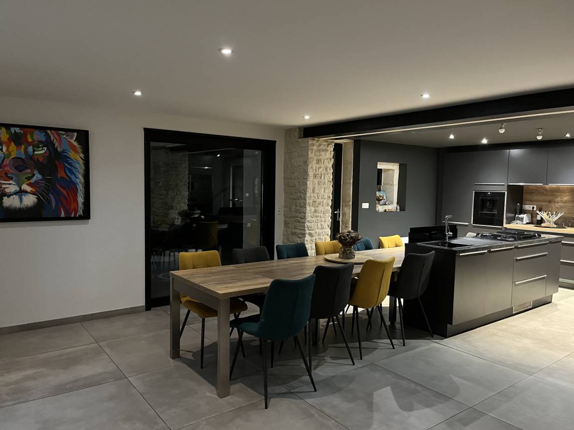 260 M² Maison De Vacances ∙ 4 Chambres ∙ 8 Personnes - Niort