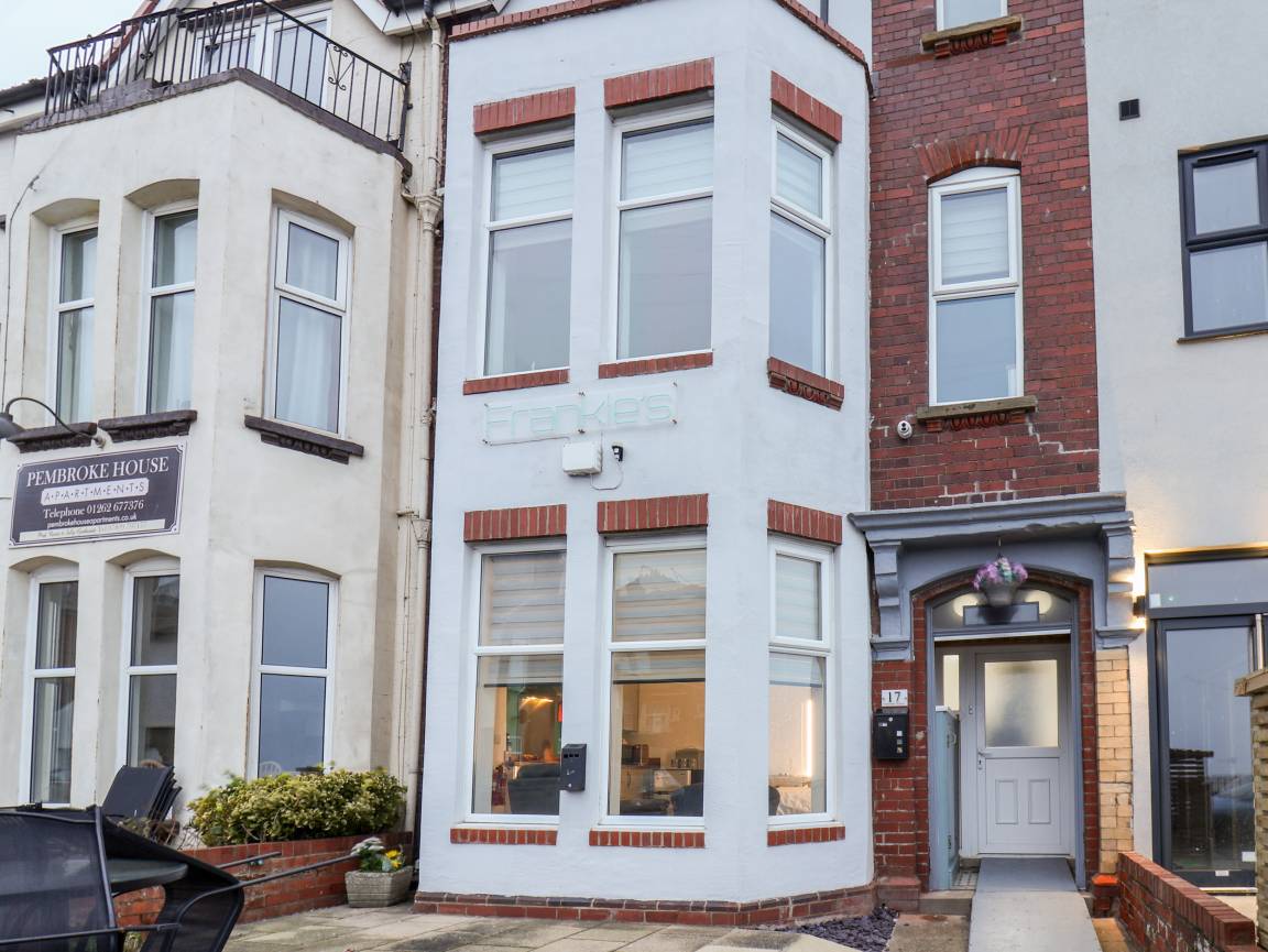Cottage ∙ 2 Bedrooms ∙ 4 Guests - Bridlington