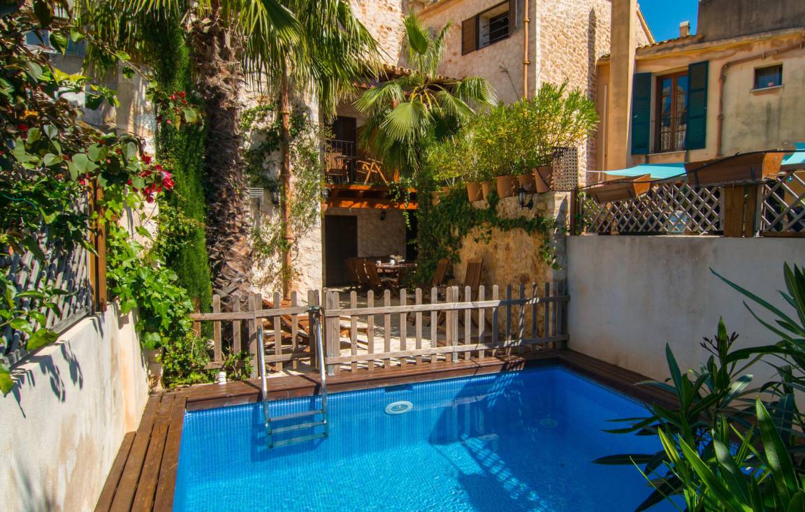 180 M² Casa ∙ 6 Habitaciones ∙ 12 Huéspedes - Cala Mesquida