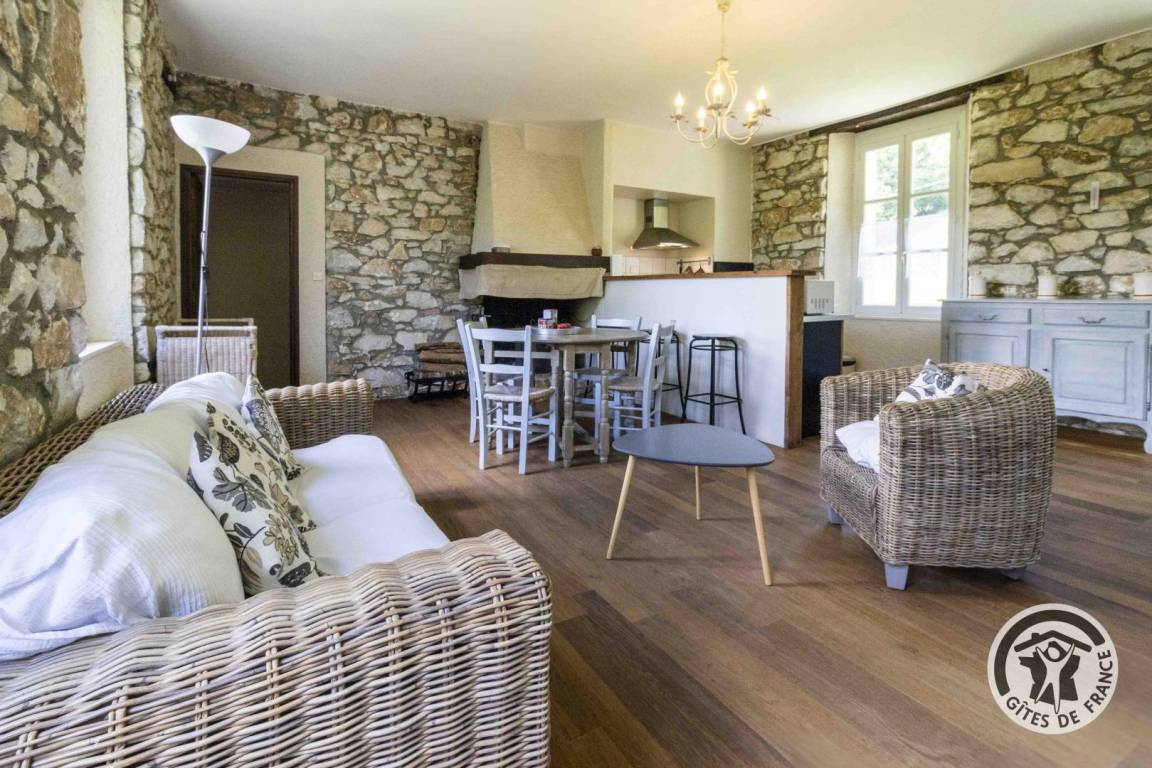 70 M² Mökki ∙ 2 Makuuhuonetta ∙ 4 Vierasta - Ariège