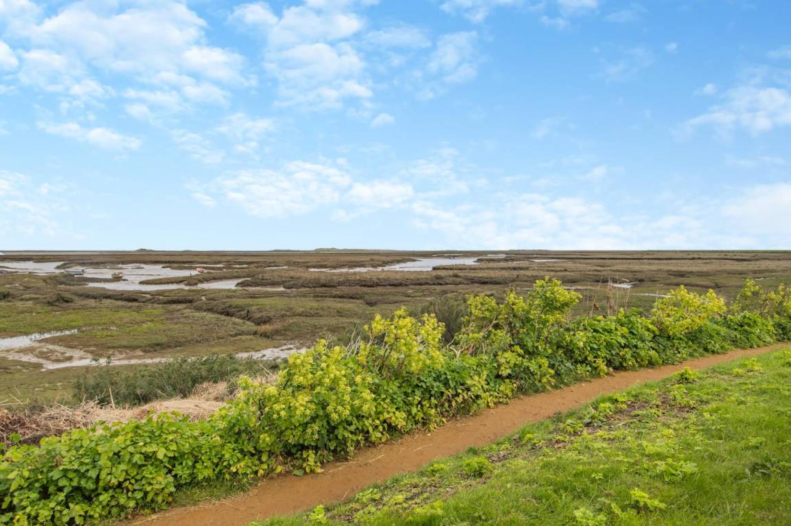 Cottage ∙ 3 Bedrooms ∙ 6 Guests - Brancaster