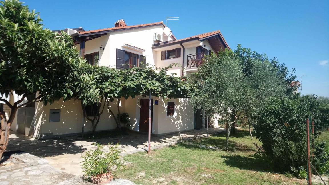 100 M² House ∙ 2 Bedrooms ∙ 4 Guests - Sečovlje