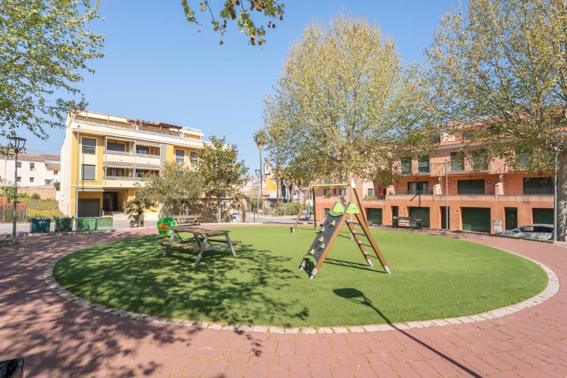 186 M² Maison De Vacances ∙ 4 Chambres ∙ 8 Personnes - Segorbe