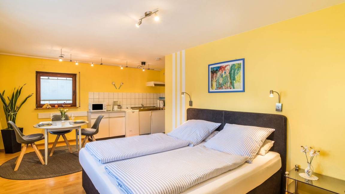 35 M² Ferienwohnung ∙ 2 Gäste - Gernsbach