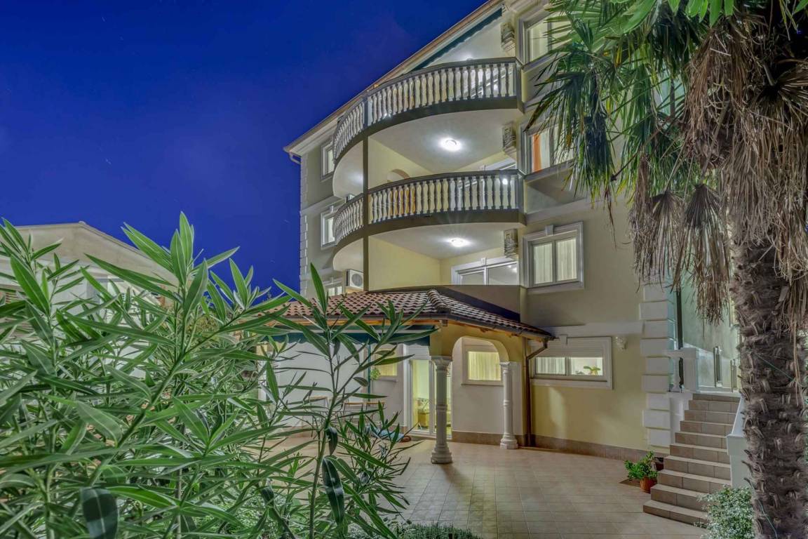 55 M² Apartment ∙ 2 Bedrooms ∙ 5 Guests - Crikvenica