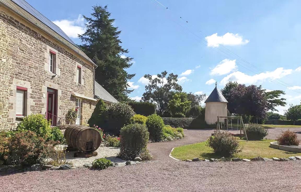 200 M² Longère ∙ 4 Chambres ∙ 10 Personnes - Cotentin