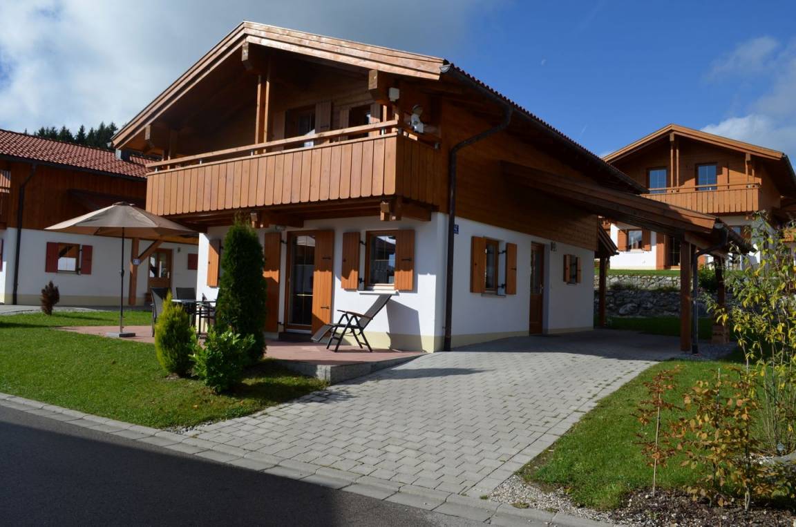 80 M² Ferienhaus ∙ 2 Schlafzimmer ∙ 5 Gäste - Schongau