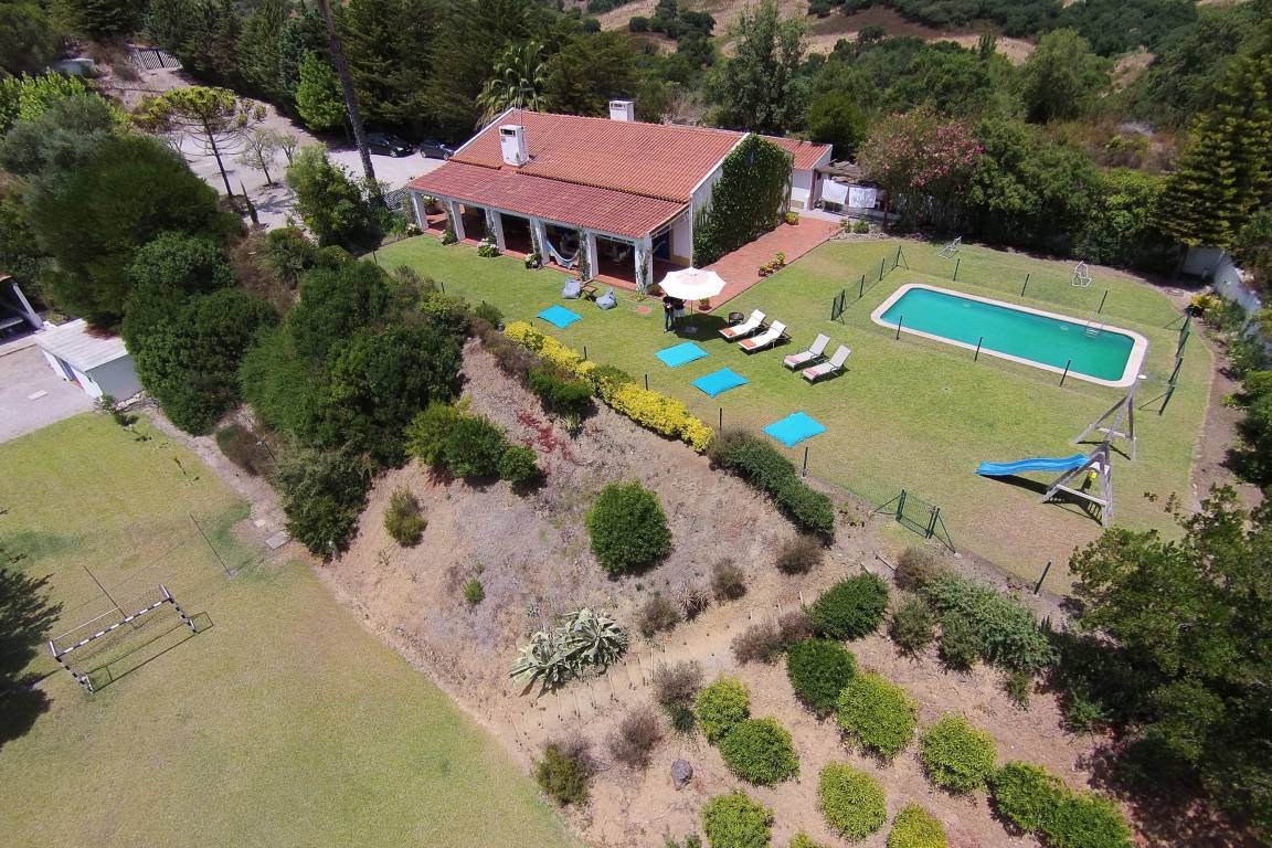 300 M² Villa ∙ 5 Bedrooms ∙ 12 Guests - Setúbal