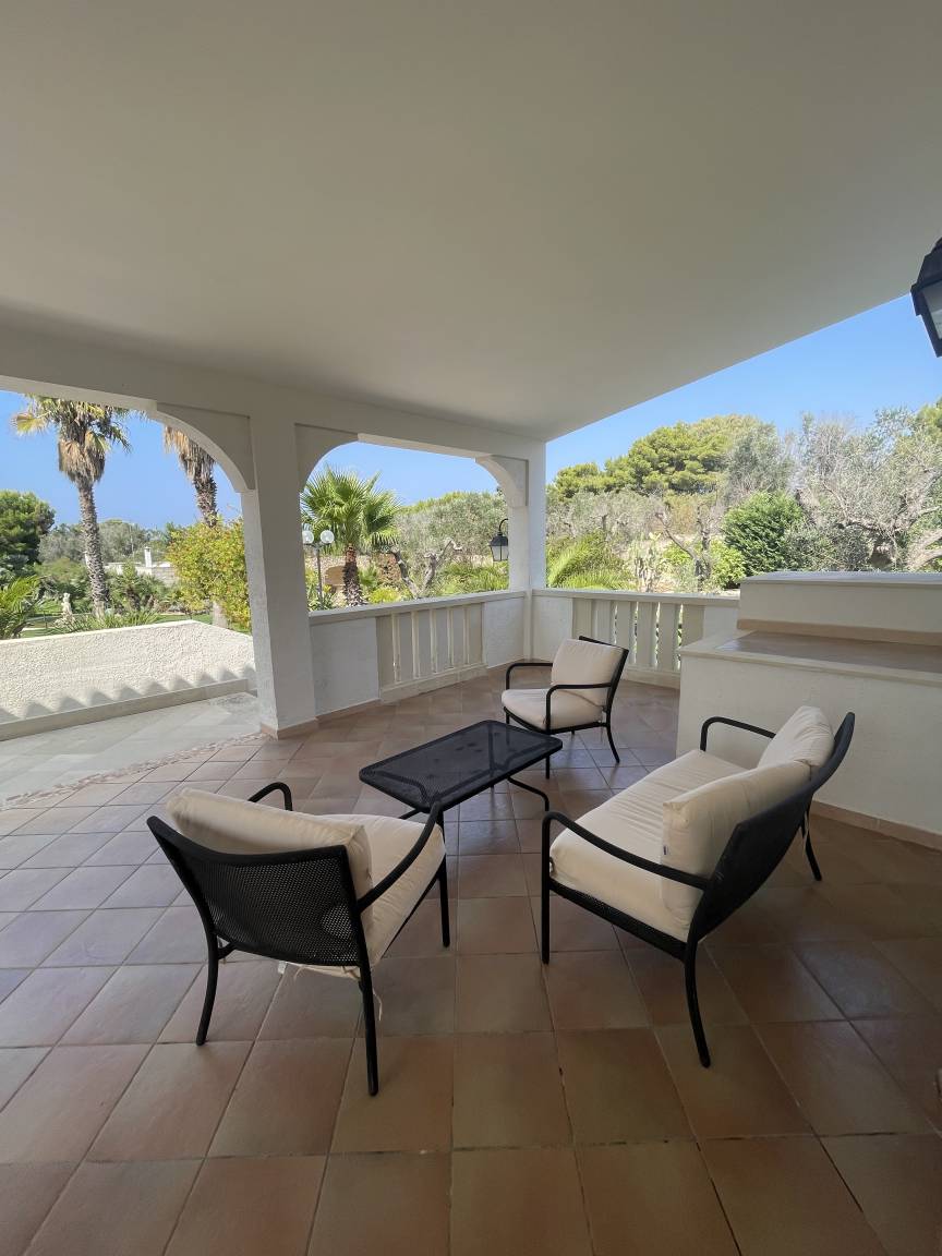 4500 M² Villa ∙ 5 Schlafzimmer ∙ 9 Gäste - Porto Cesareo