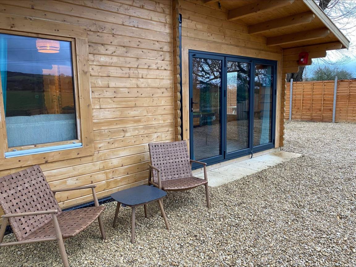 60 M² Cabin ∙ 2 Bedrooms ∙ 6 Guests - Cotswolds