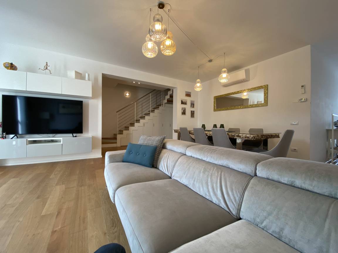 200 M² Apartment ∙ 3 Bedrooms ∙ 6 Guests - Ravenna