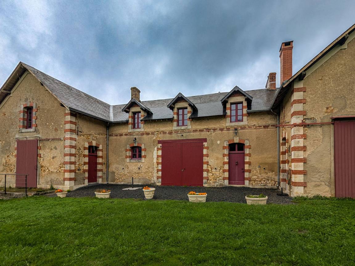 170 M² Cottage ∙ 4 Bedrooms ∙ 8 Guests - Loire