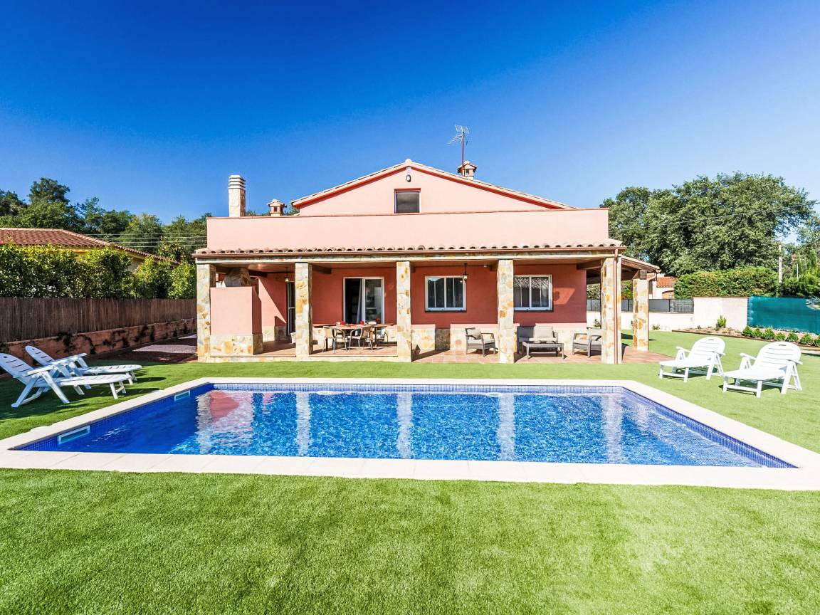 220 M² Maison De Vacances ∙ 5 Chambres ∙ 10 Personnes - Caldes de Malavella