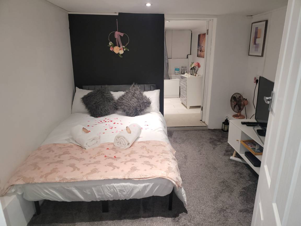 75 M² Apartment ∙ 2 Bedrooms ∙ 4 Guests - Maidstone