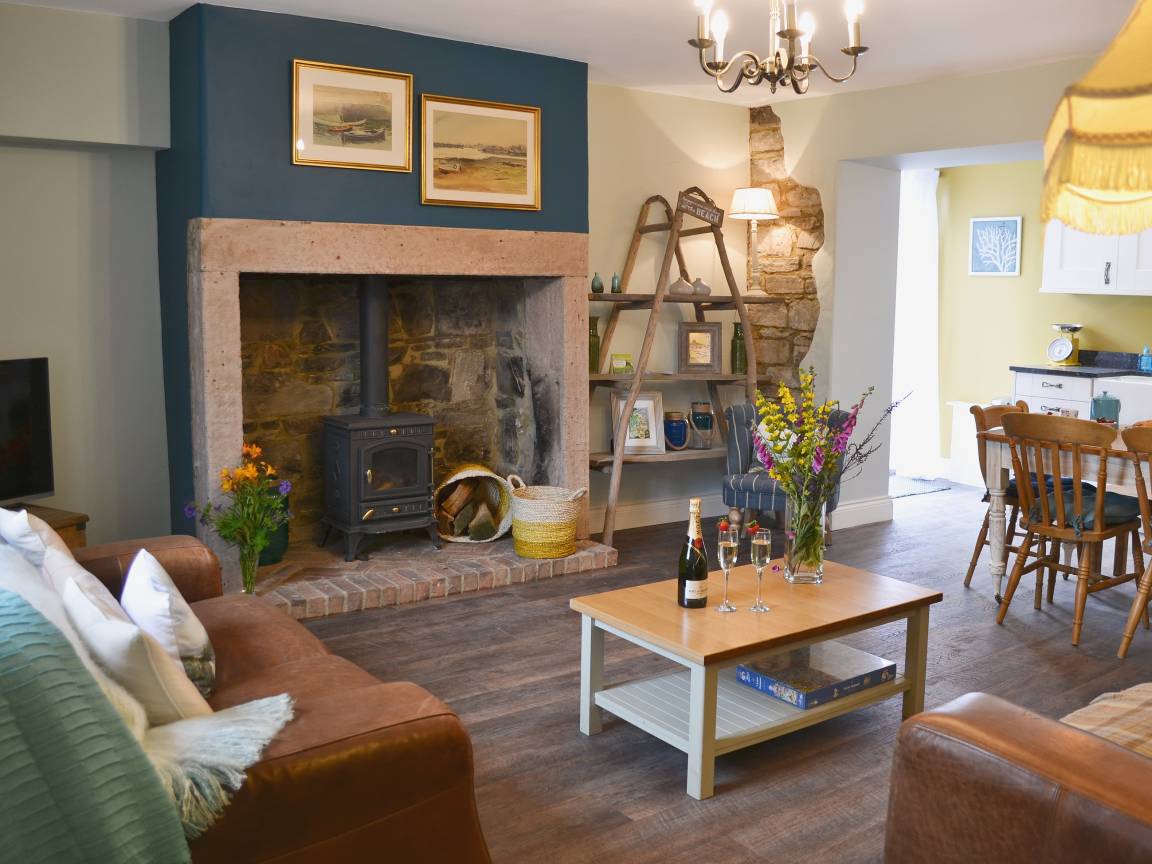 Cottage ∙ 3 Bedrooms ∙ 6 Guests - Bamburgh