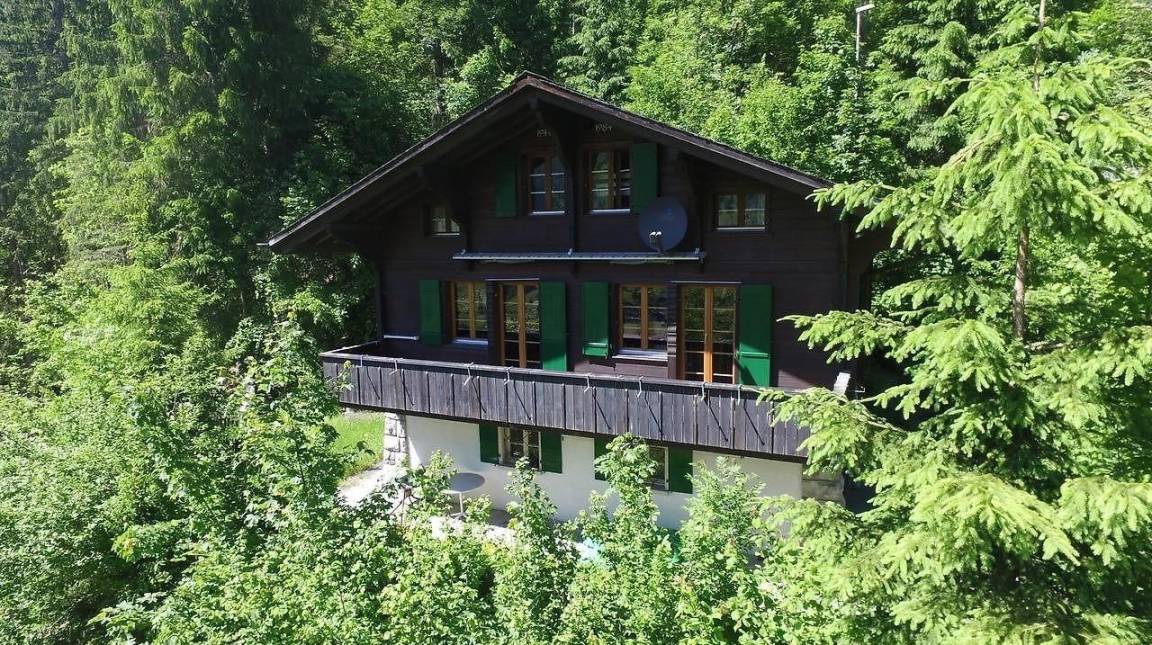 140 M² House ∙ 2 Bedrooms ∙ 5 Guests - Grindelwald
