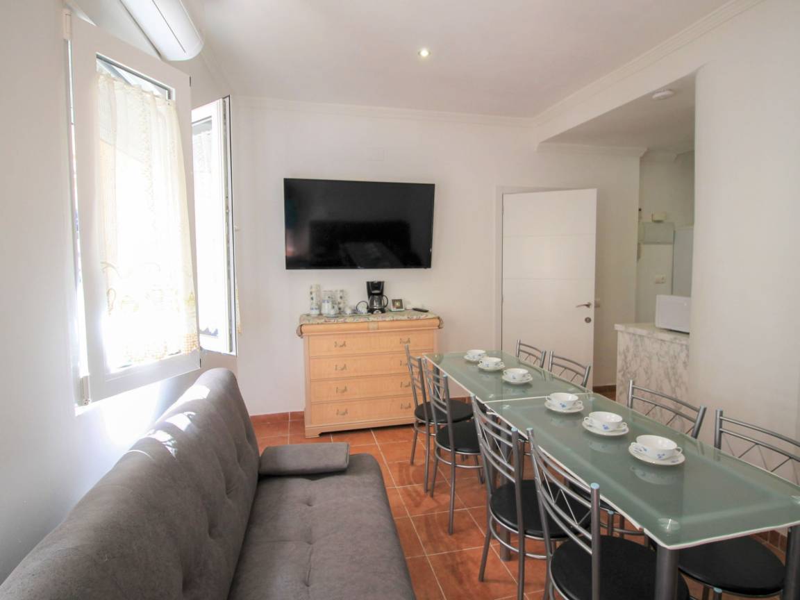 70 M² Casa ∙ 1 Habitación ∙ 6 Huéspedes - Benidorm