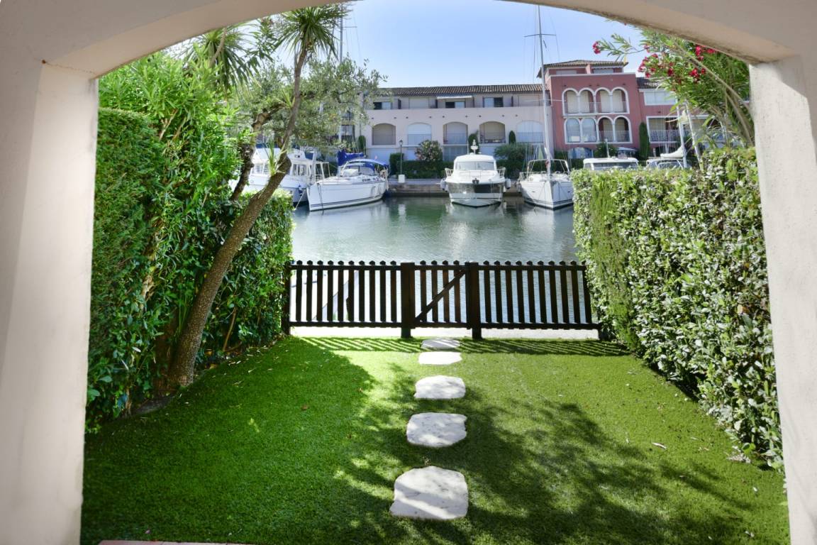 75 M² Maison De Vacances ∙ 3 Chambres ∙ 7 Personnes - Grimaud