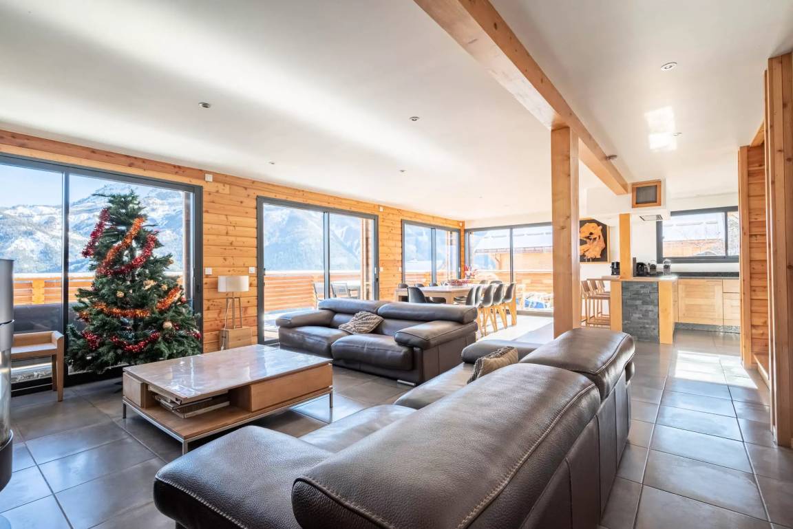 220 M² Chalet ∙ 6 Chambres ∙ 16 Personnes - Barcelonnette