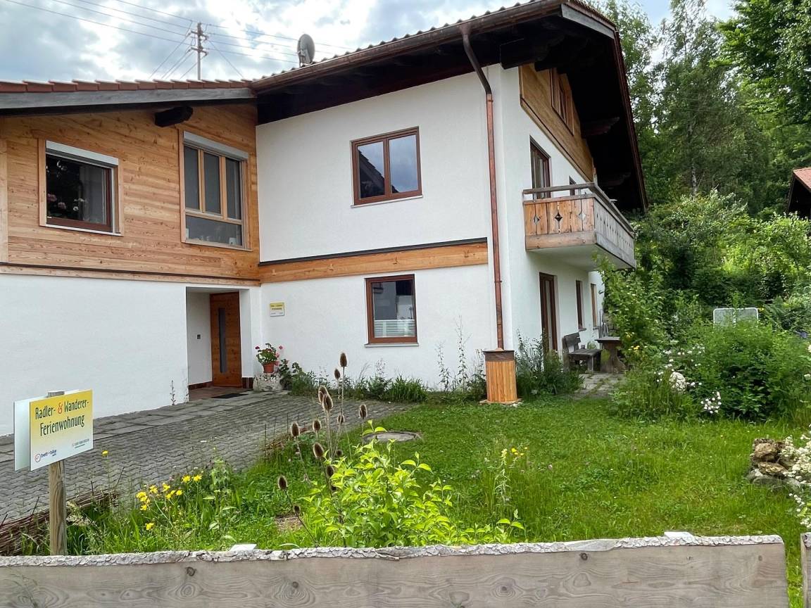 60 M² Ferienwohnung ∙ 2 Schlafzimmer ∙ 4 Gäste - Bad Bayersoien