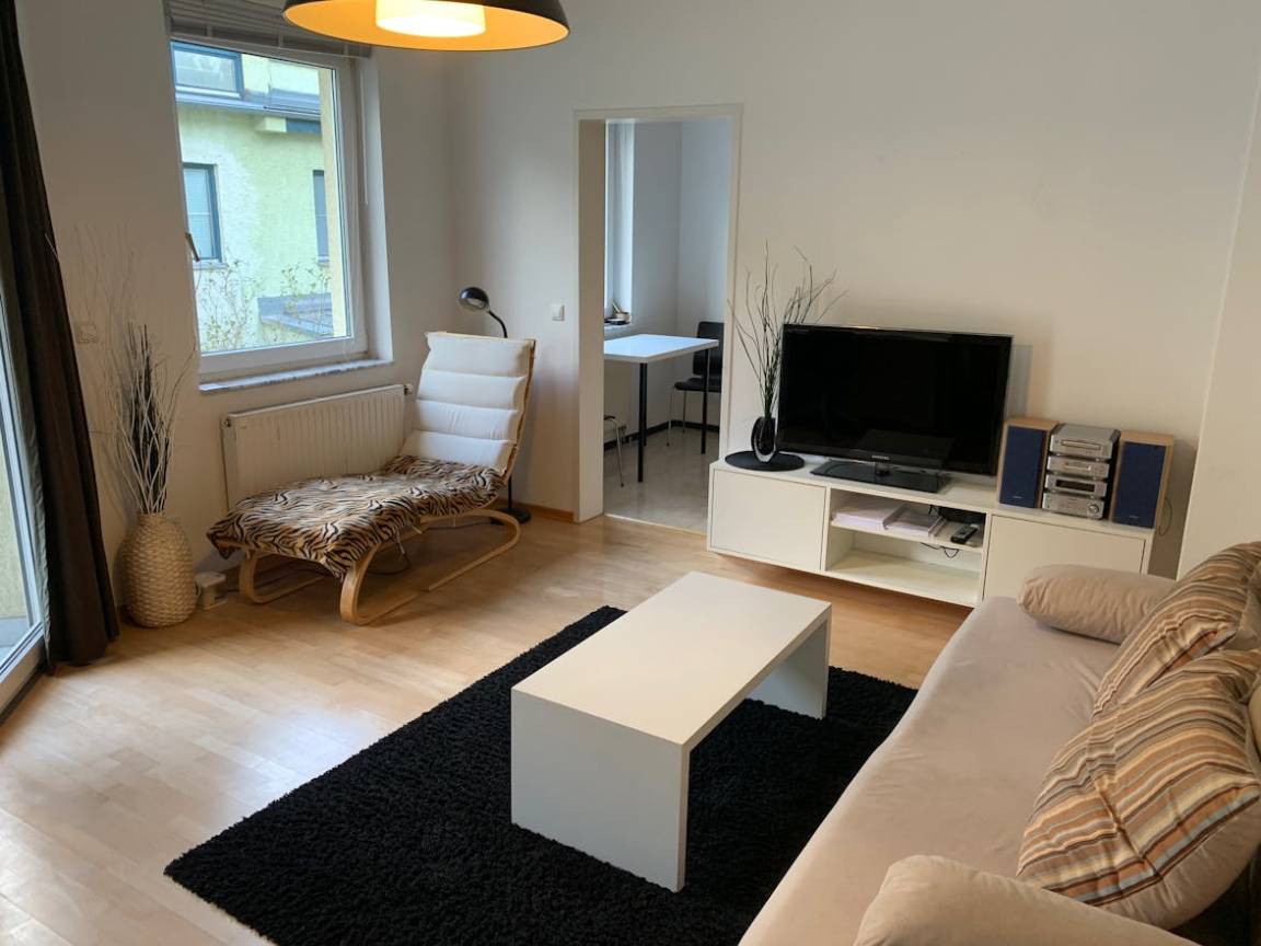 54 M² Ferienwohnung ∙ 1 Schlafzimmer ∙ 1 Gast - Graz
