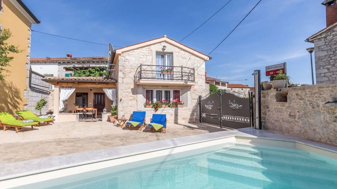 90 M² Maison De Vacances ∙ 1 Chambre ∙ 5 Personnes - Poreč