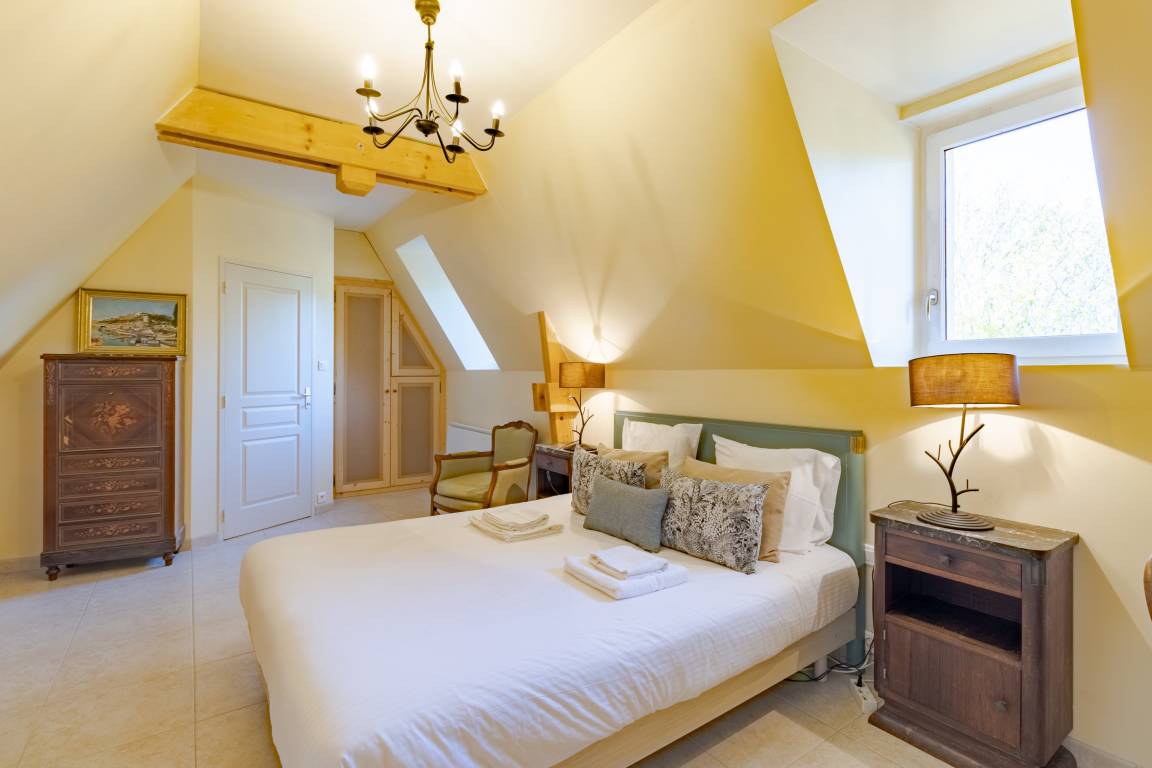 200 M² House ∙ 4 Bedrooms ∙ 9 Guests - Domme