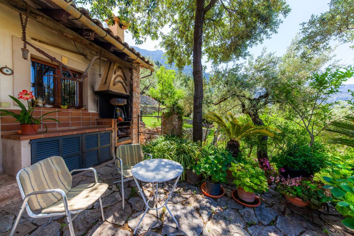 90 M² Finca ∙ 2 Bedrooms ∙ 4 Guests - Fornalutx