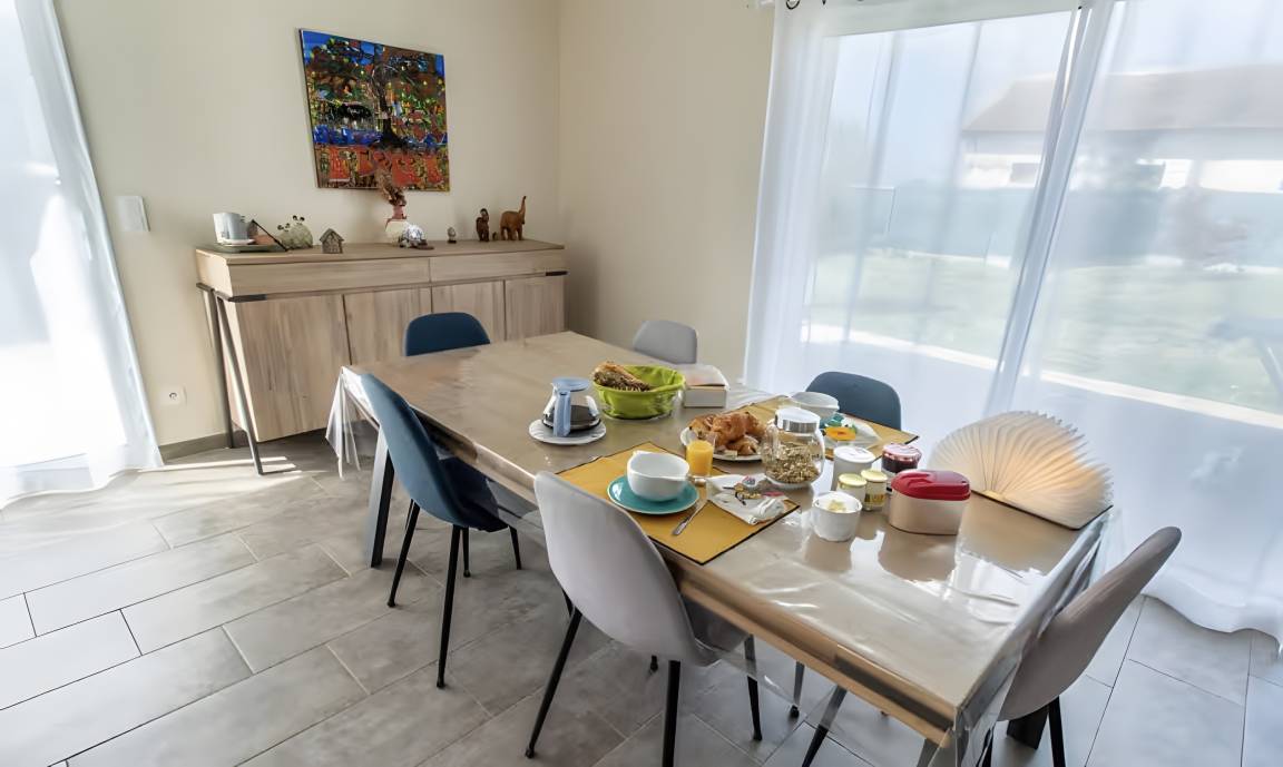 20 M² Bed And Breakfast ∙ 1 Bedroom ∙ 2 Guests - Royan