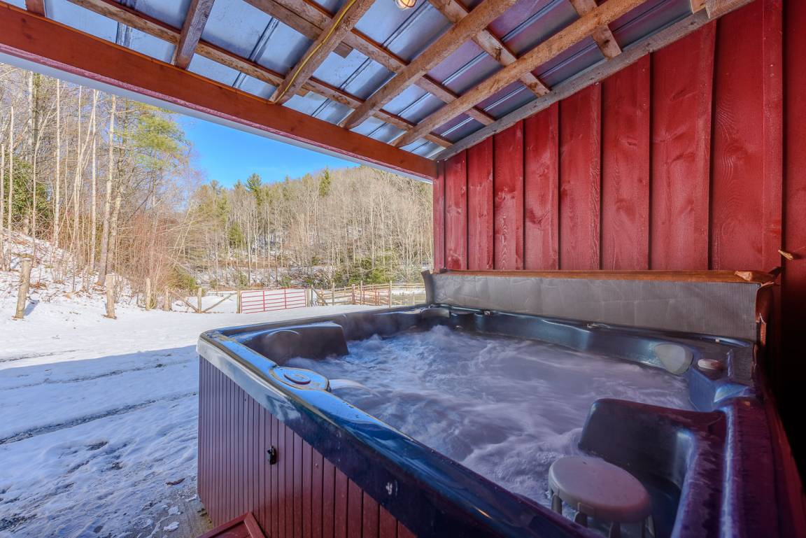 335 M² Unique Rental ∙ 6 Bedrooms ∙ 14 Guests - Roan Mountain, TN