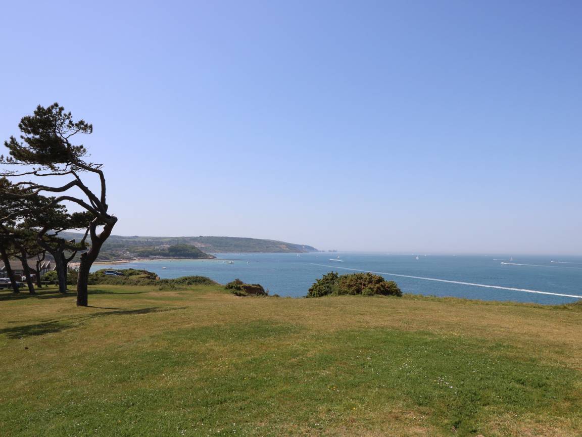 Cottage ∙ 2 Bedrooms ∙ 4 Guests - Lymington