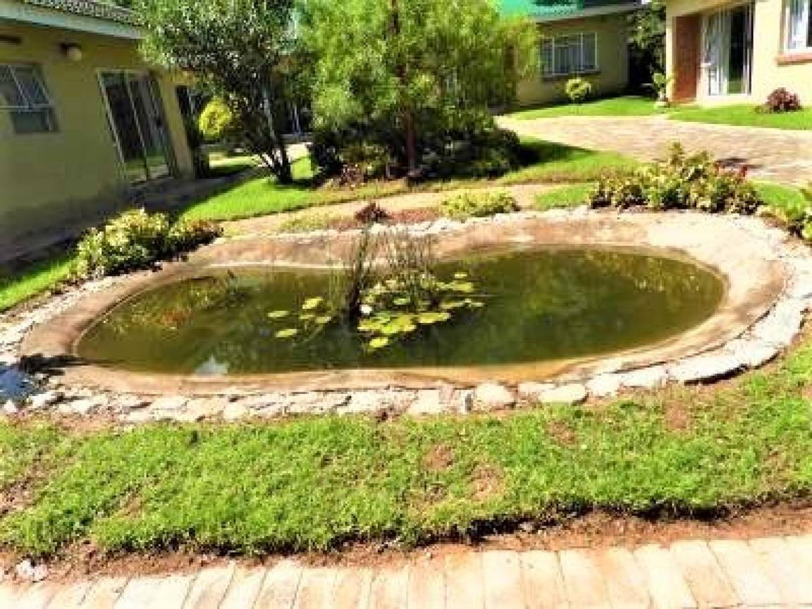 Apartment ∙ 2 Bedrooms ∙ 4 Guests - Harare