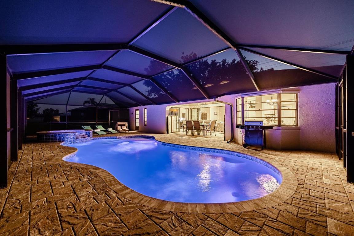 119 M² Ferienhaus ∙ 3 Schlafzimmer ∙ 8 Gäste - Cape Coral, FL