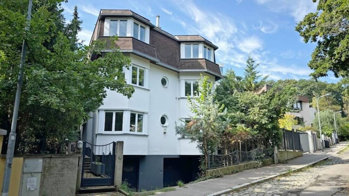 214 M² Huis ∙ 5 Slaapkamers ∙ 10 Gasten - Wenen