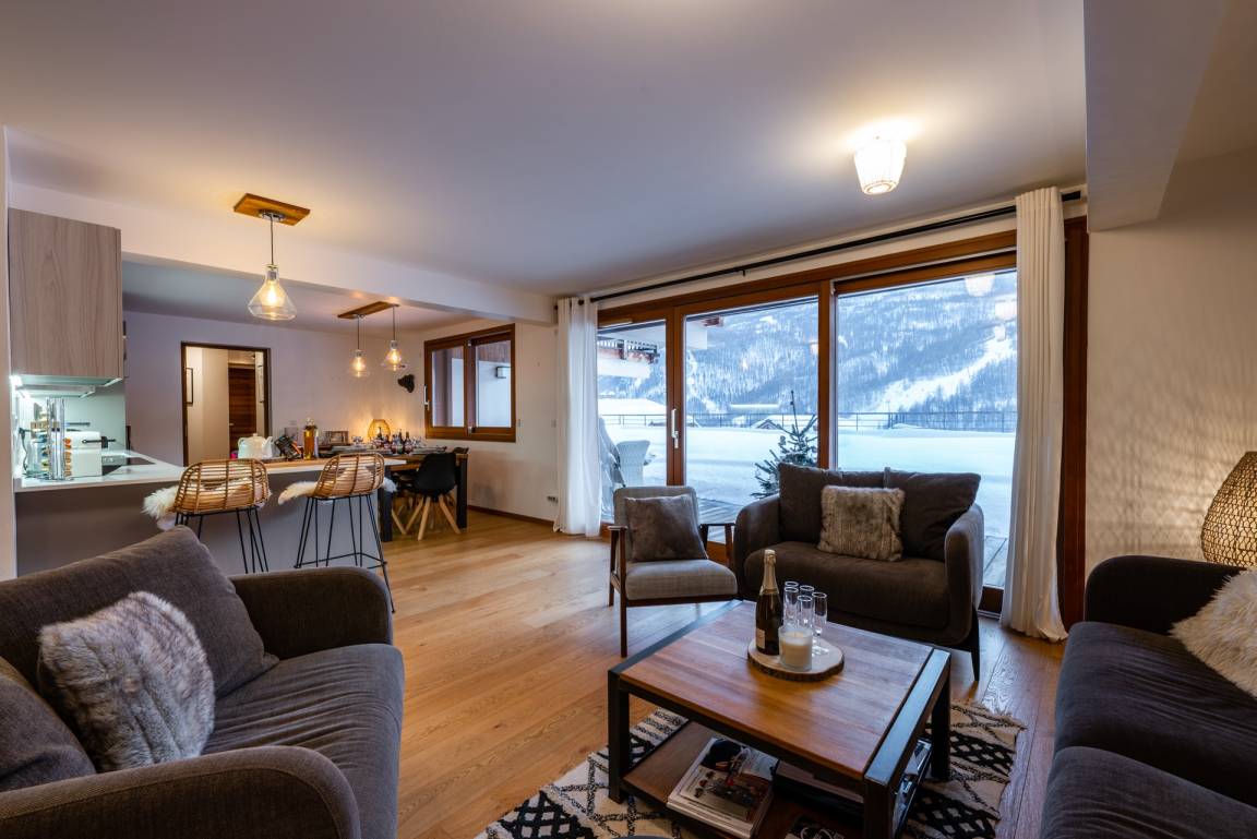 135 M² Appartement ∙ 4 Chambres ∙ 10 Personnes - Chantemerle