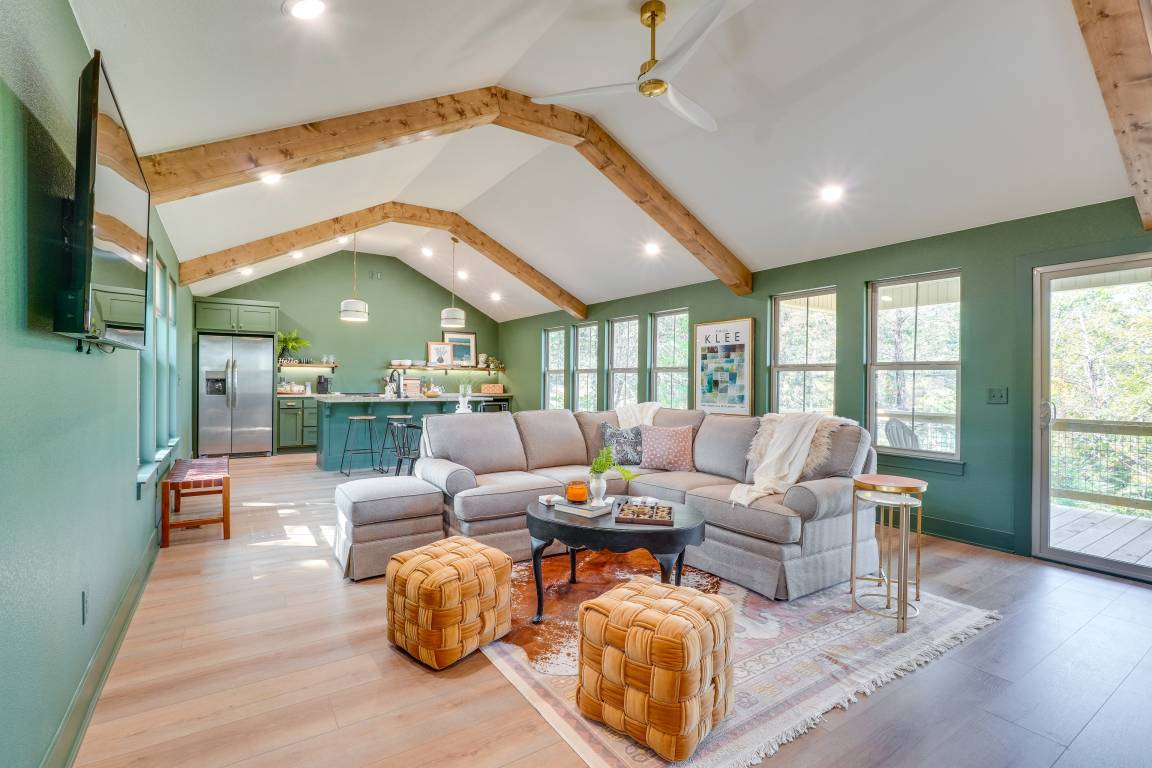 120 M² House ∙ 2 Bedrooms ∙ 4 Guests - Promised Land Zoo, Eagle Rock