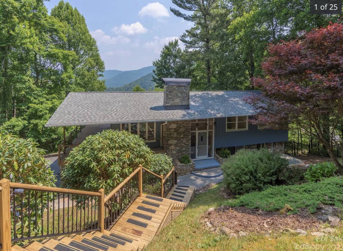 200 M² House ∙ 3 Bedrooms ∙ 6 Guests - Asheville, NC