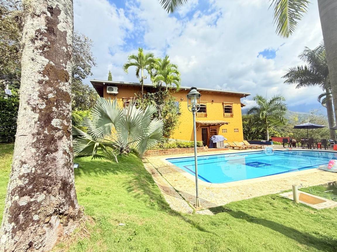 500 M² Casa ∙ 6 Habitaciones ∙ 15 Huéspedes - San Jerónimo