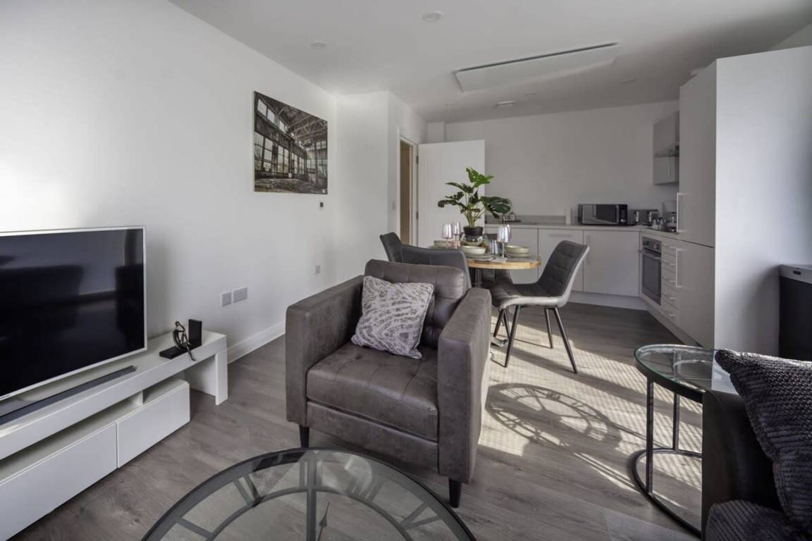 Apartment ∙ 2 Bedrooms ∙ 4 Guests - Port Lympne Safari Park
