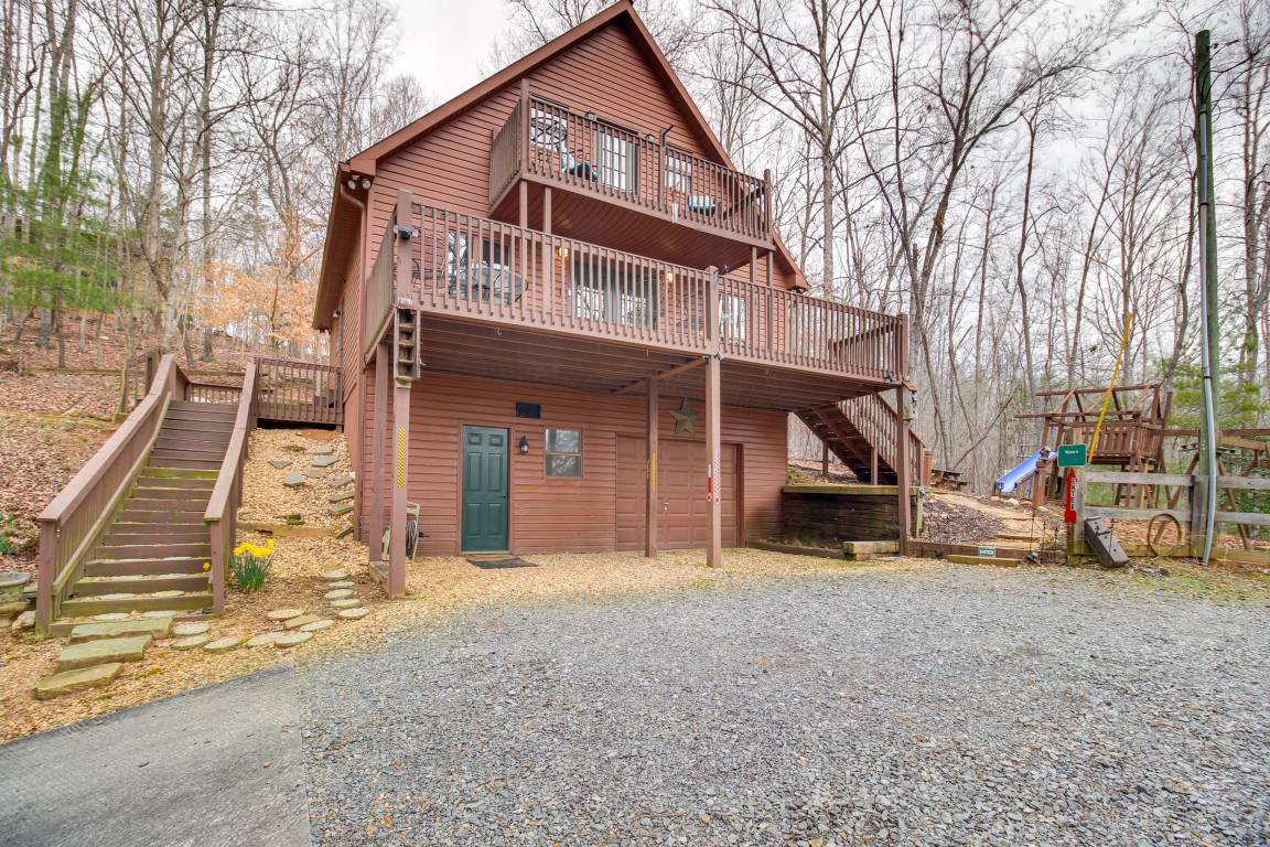 184 M² House ∙ 3 Bedrooms ∙ 6 Guests - Ellijay, GA