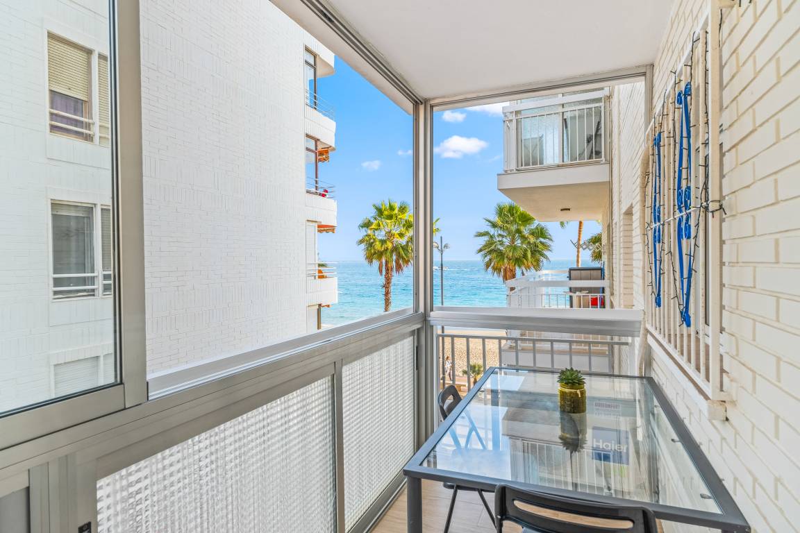 60 M² Apartamento ∙ 1 Habitación ∙ 4 Huéspedes - Villajoyosa