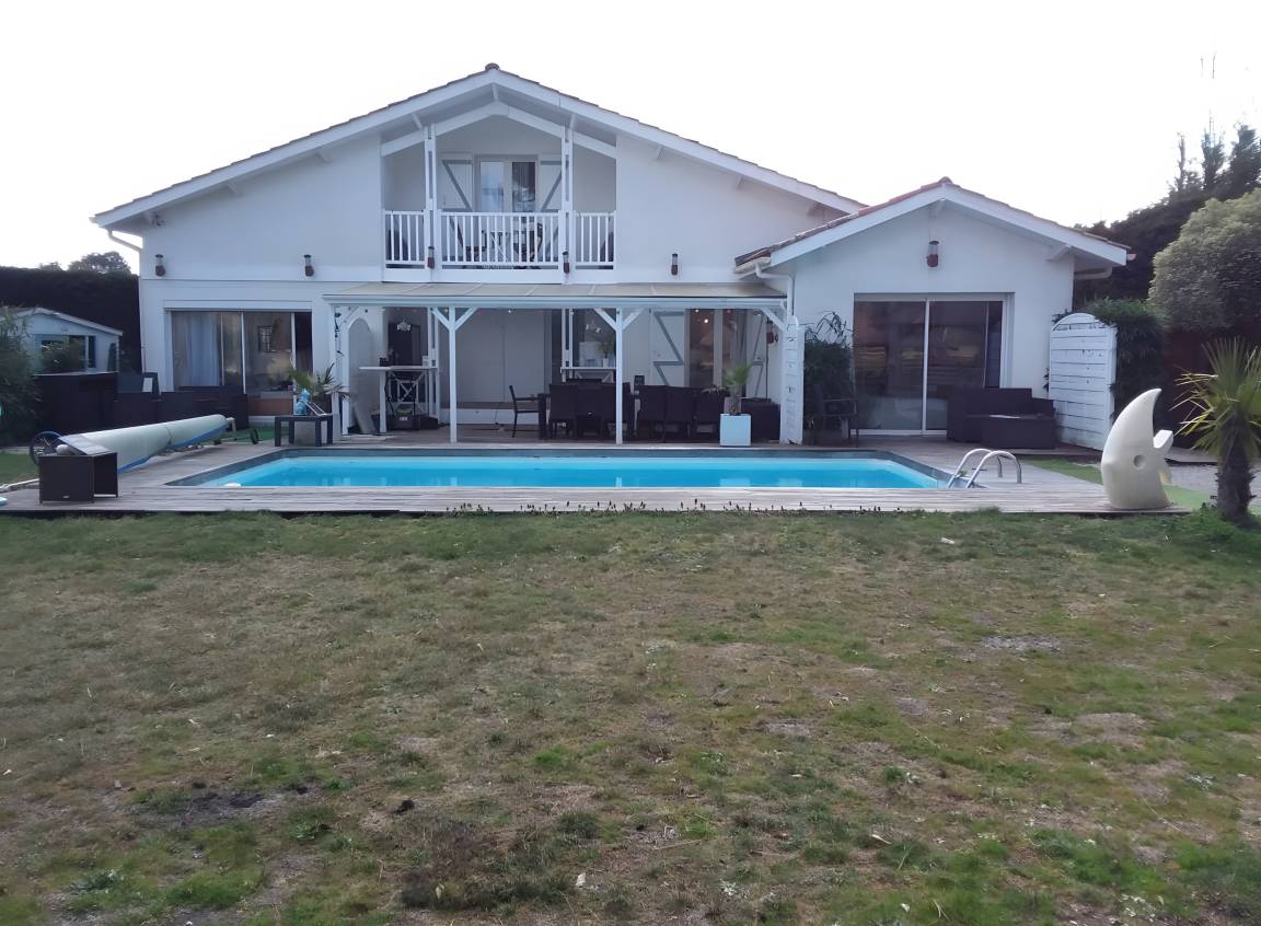 15 M² Chambre D'hôtes ∙ 1 Chambre ∙ 2 Personnes - Gujan-Mestras