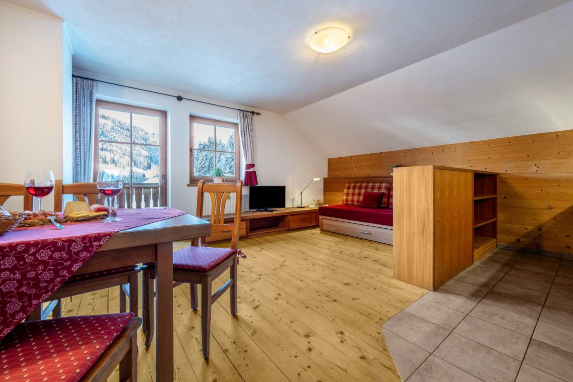 65 M² Apartment ∙ 2 Bedrooms ∙ 6 Guests - Toblach