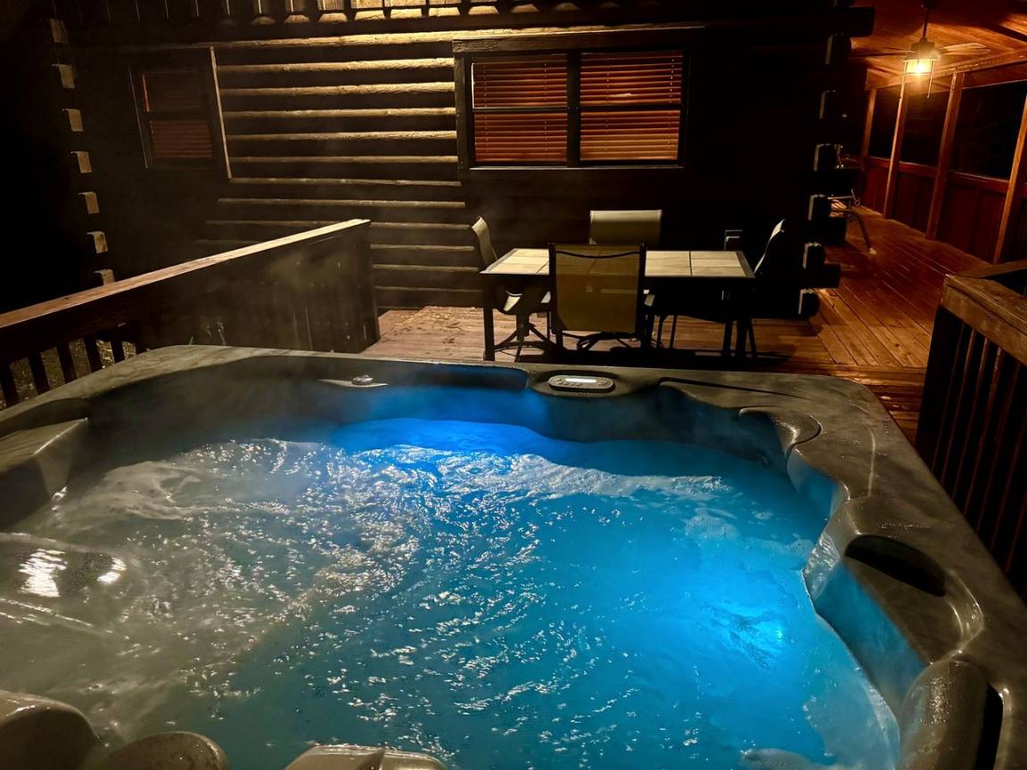 House ∙ 1 Bedroom ∙ 4 Guests - Eureka Springs, AR