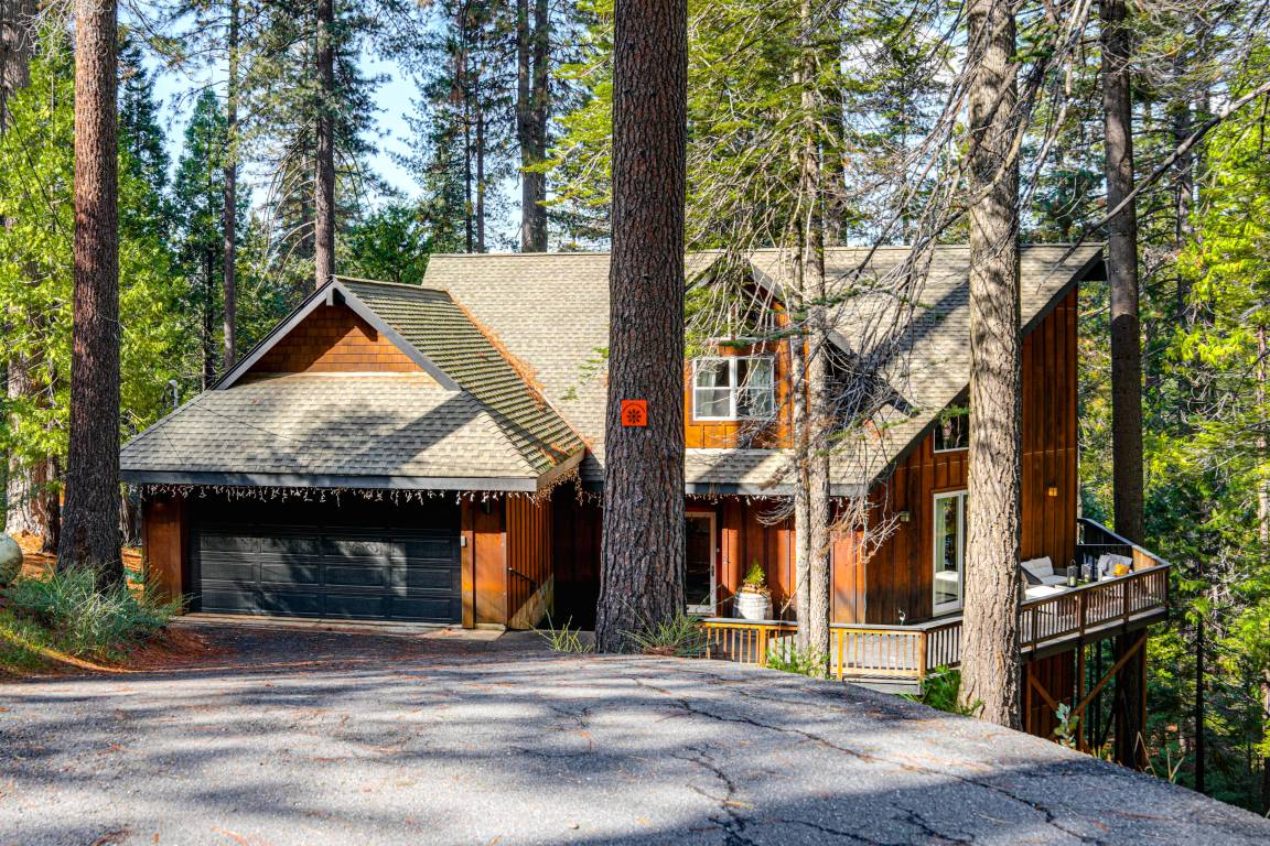 213 M² House ∙ 4 Bedrooms ∙ 14 Guests - Arnold, CA